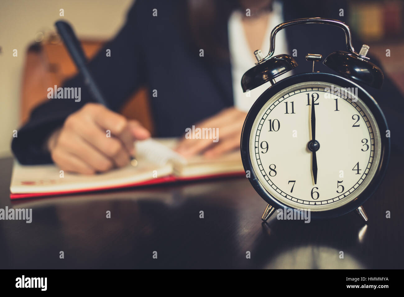 Clock showing 6 o'clock hi-res stock photography and images - Alamy