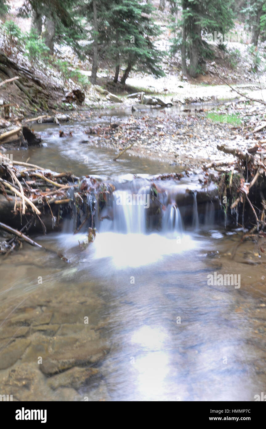 Long water splash hi-res stock photography and images - Alamy