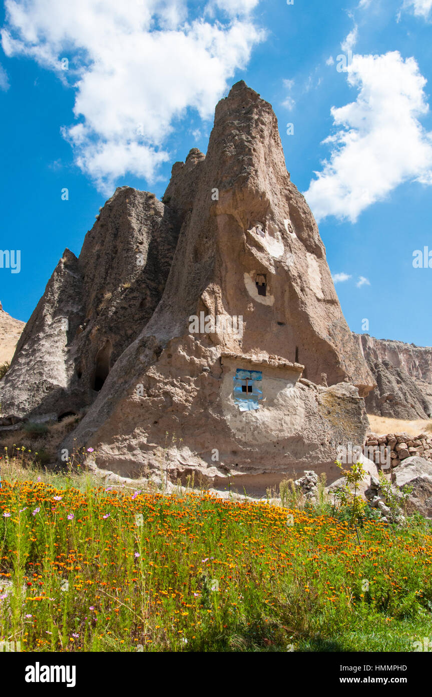 Fairy chimneys cappadocia, turkey hi-res stock photography and images ...