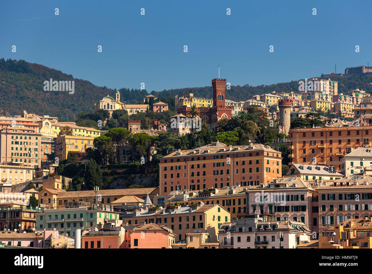 Modern and historic buildings hi-res stock photography and images - Alamy