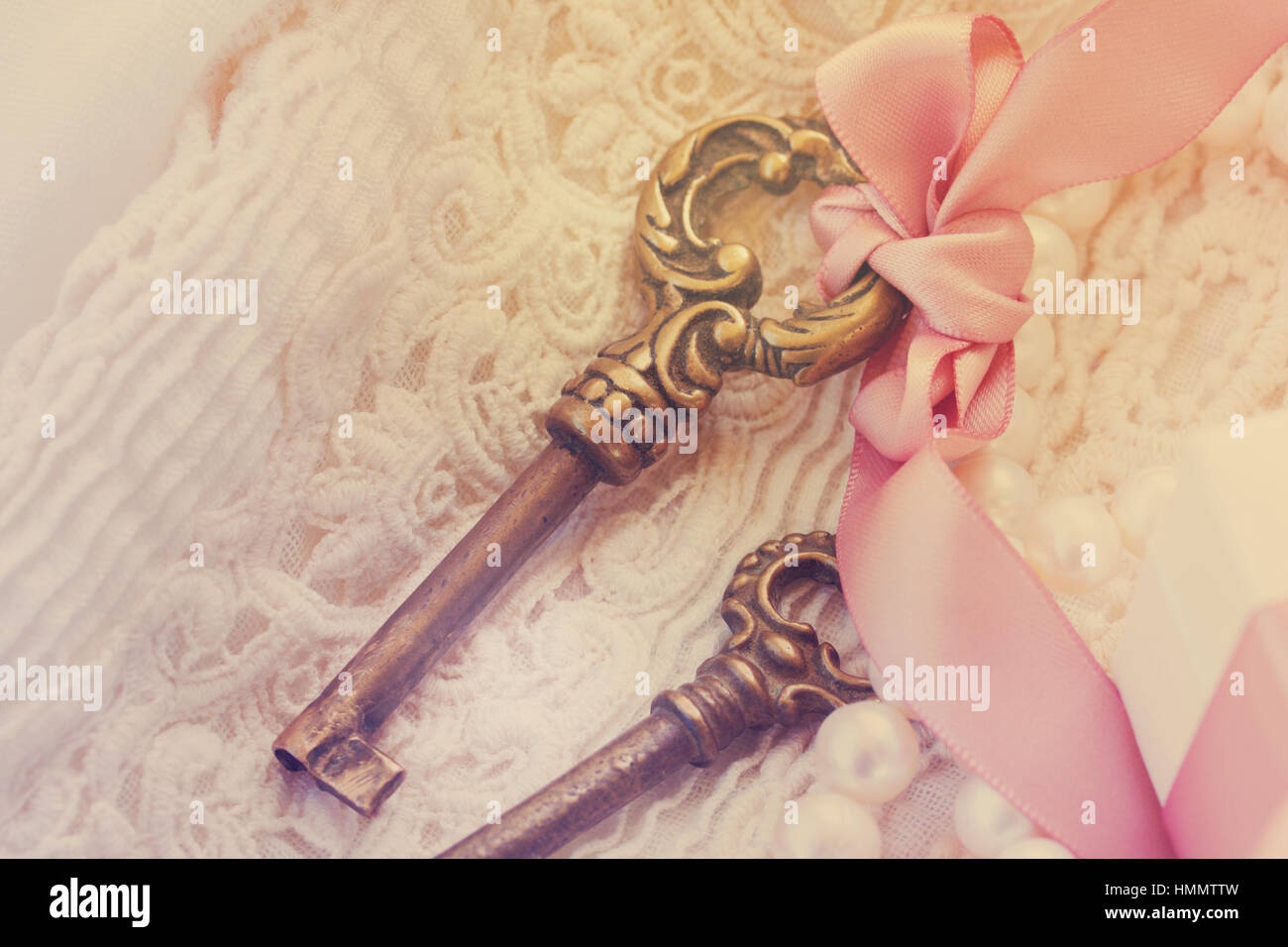 gift box and keys Stock Photo - Alamy