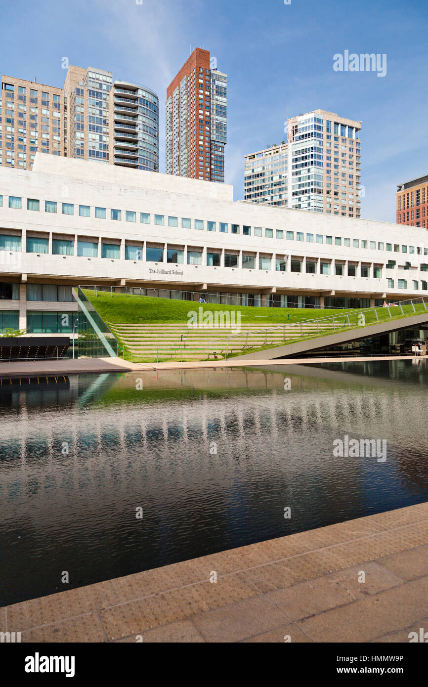 New York City - June 22: Paul Milstein Pool and Terrace at Lincoln ...