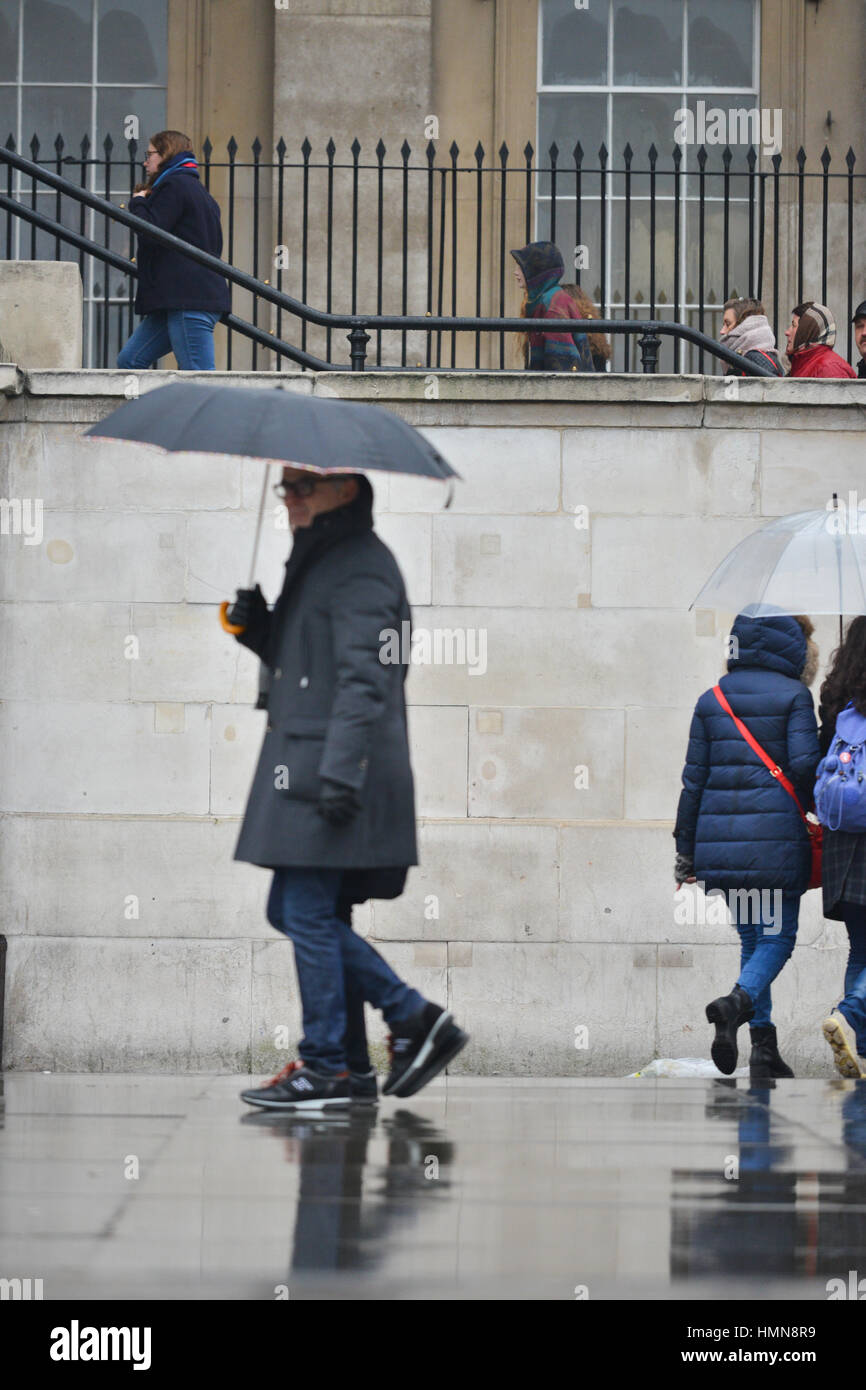 British weather wet hi-res stock photography and images - Alamy