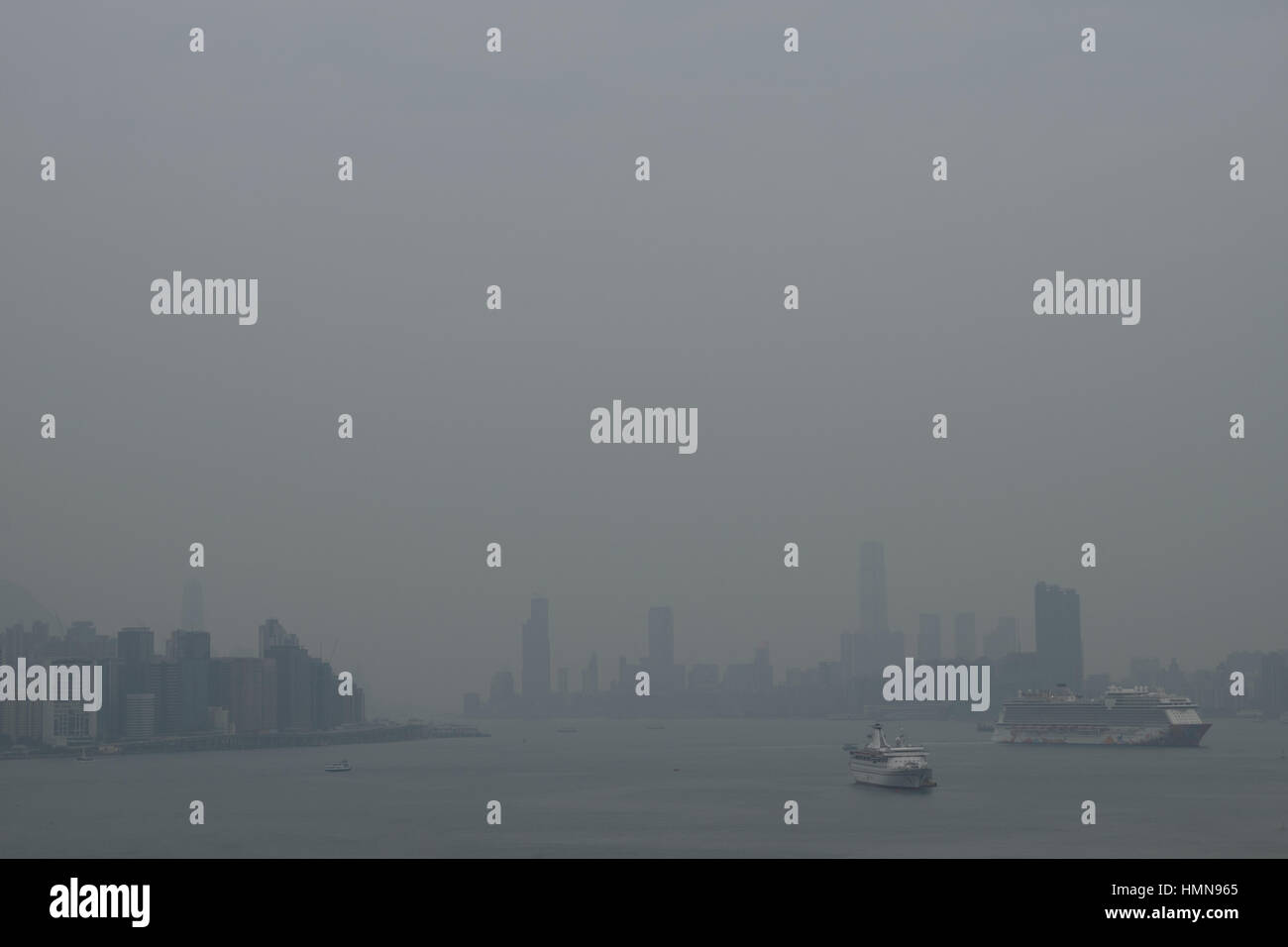 Polluted air hong kong hi-res stock photography and images - Alamy
