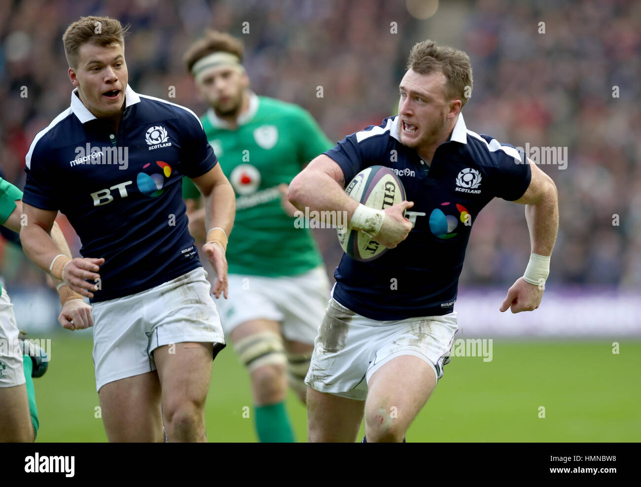 Scotlands Stuart Hogg Runs High Resolution Stock Photography and Images ...