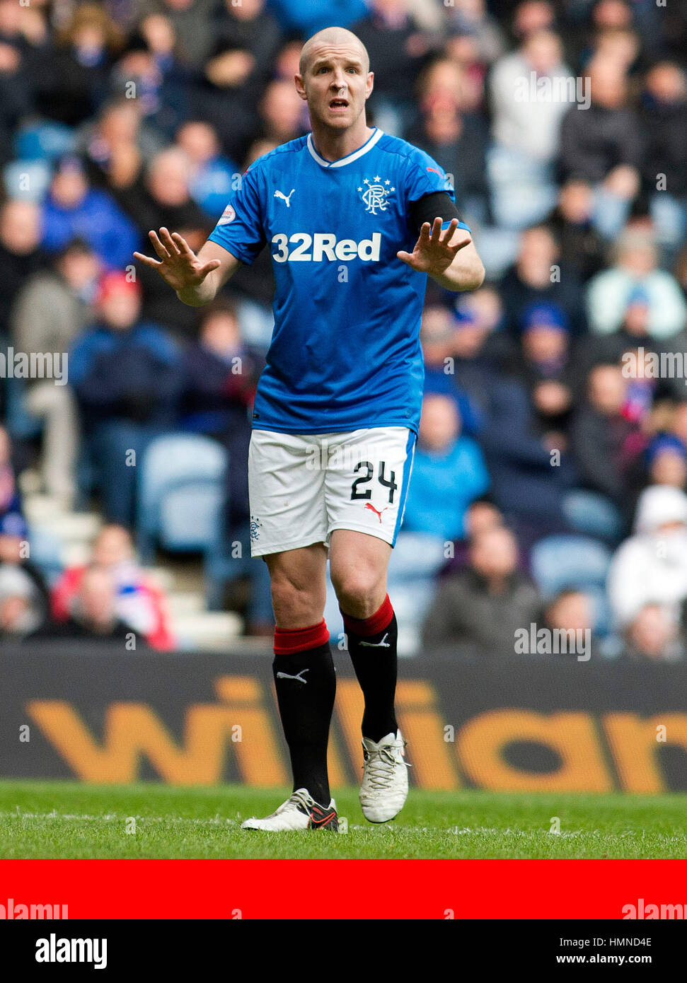 Rangers philippe senderos hi-res stock photography and images - Alamy