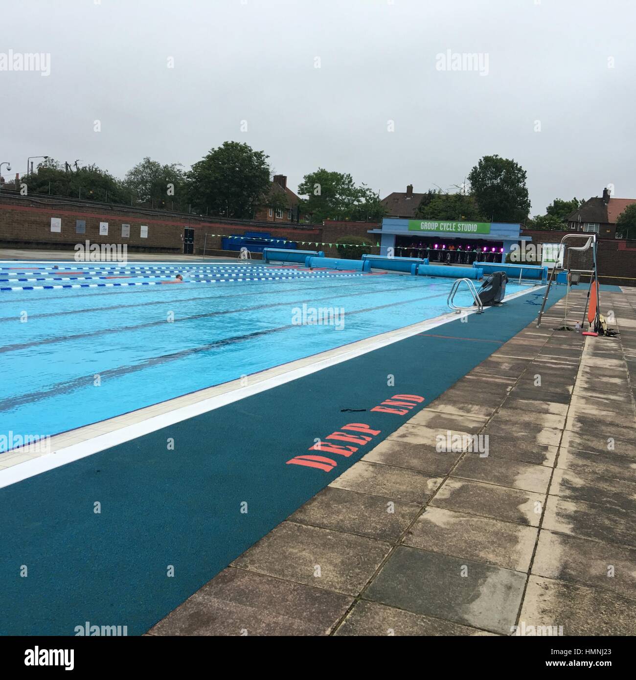 Charlton Lido's heated 50m outdoor swimming pool in Hornfair Park ...