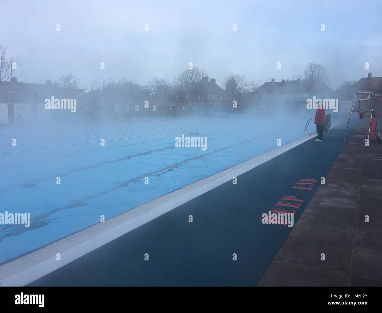 Charlton Lido's heated 50m outdoor swimming pool in Hornfair Park ...