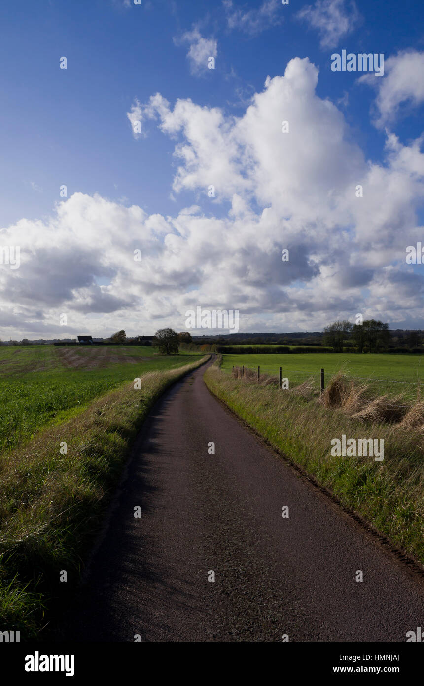 Old farm house warwickshire england hi-res stock photography and images ...