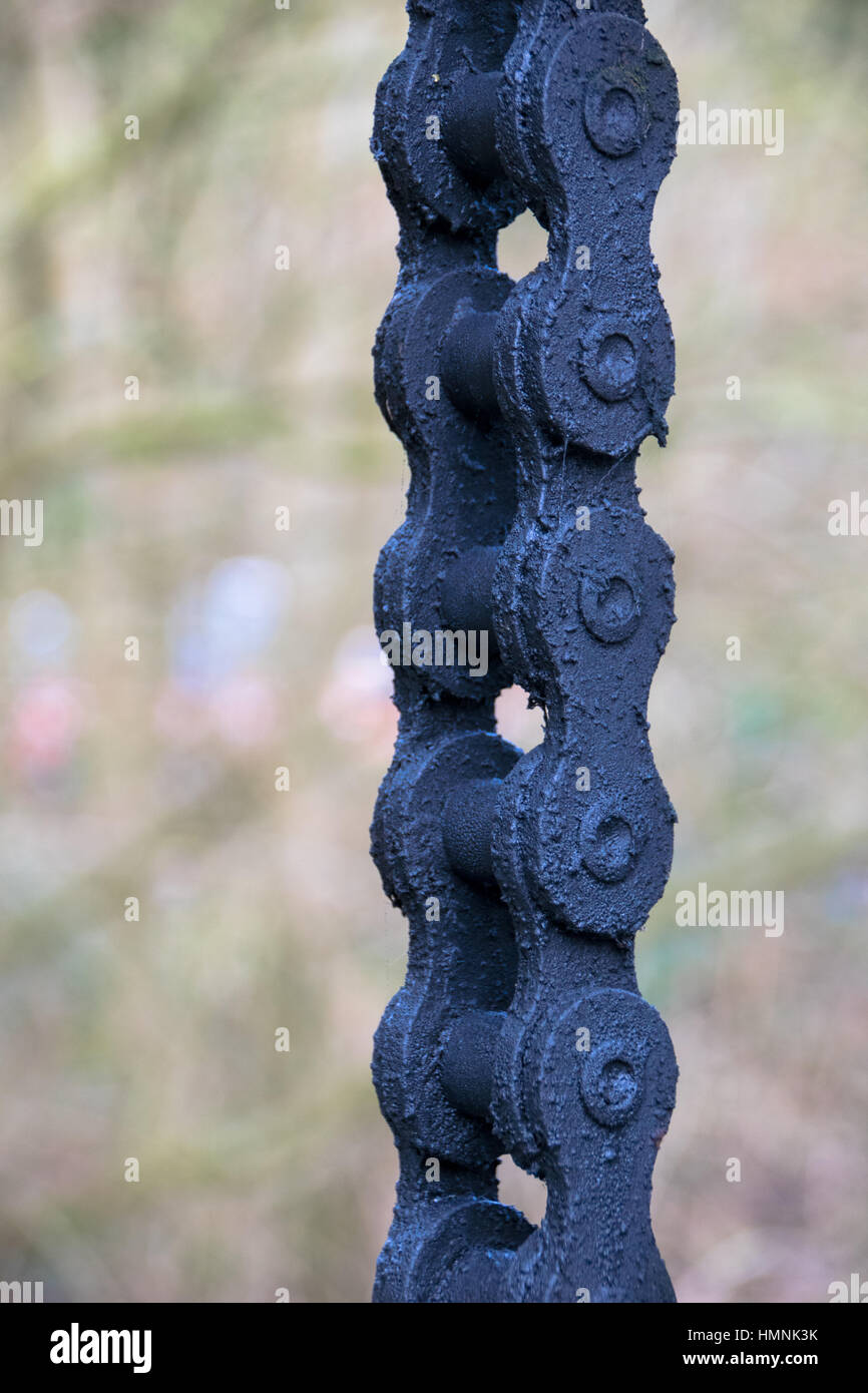 Oil field chain hi-res stock photography and images - Alamy