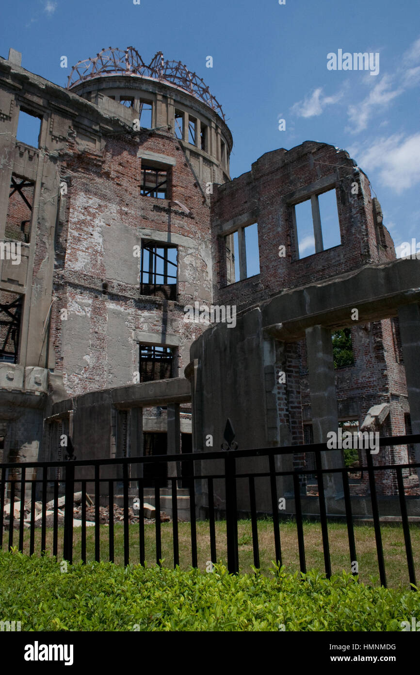 Atomic bomb epicentre memorial hi-res stock photography and images - Alamy