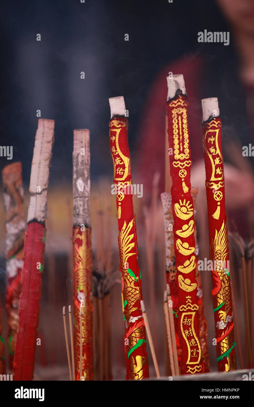 Praying joss stick hi-res stock photography and images - Alamy