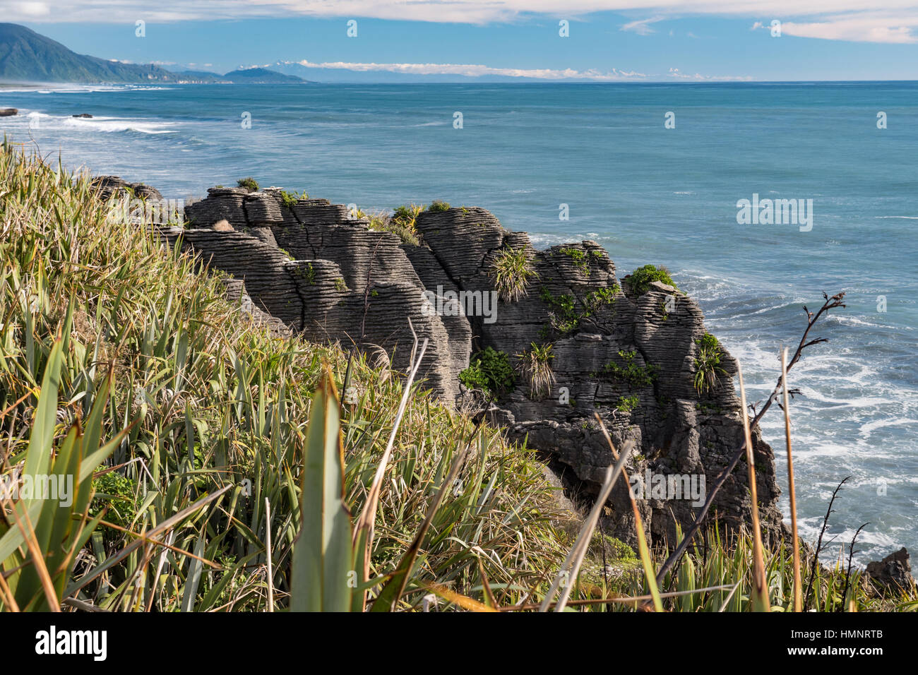 Punakaiki Pancake Rocks, Dolomite Point, South Island, New Zealand ...