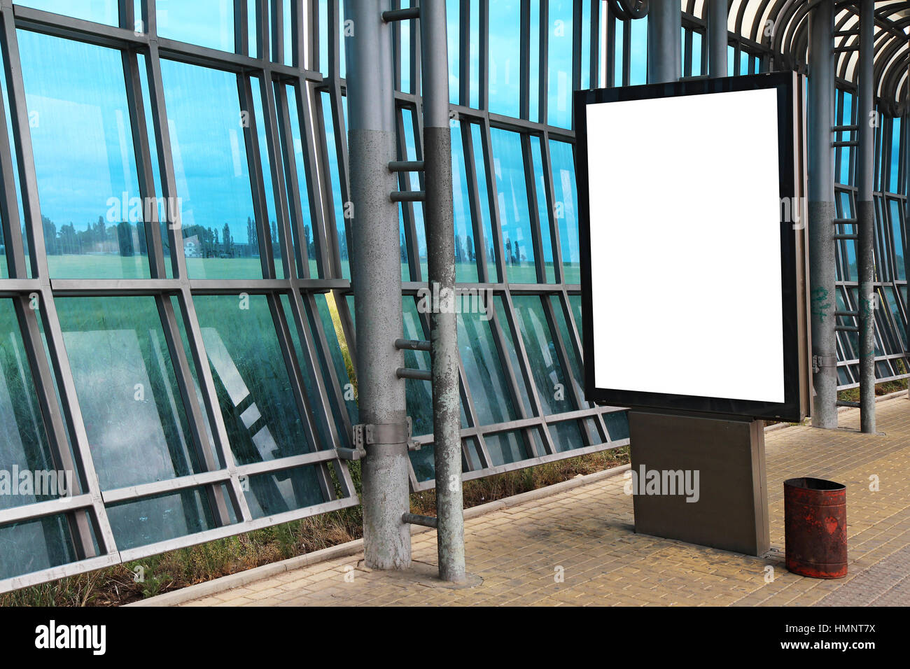 Bus stop sign board hi-res stock photography and images - Alamy