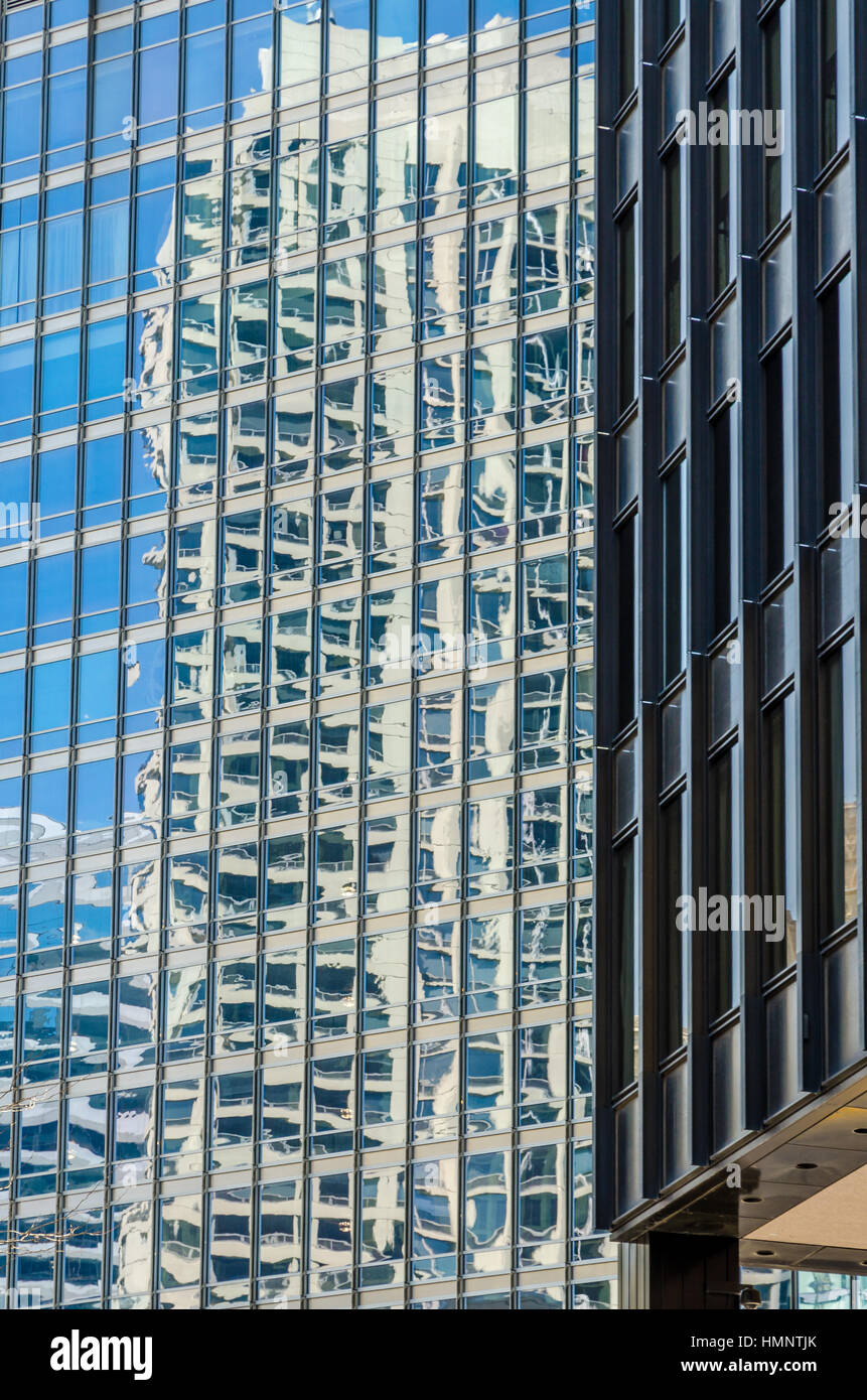 View of buildings on downtown Chicago Stock Photo - Alamy