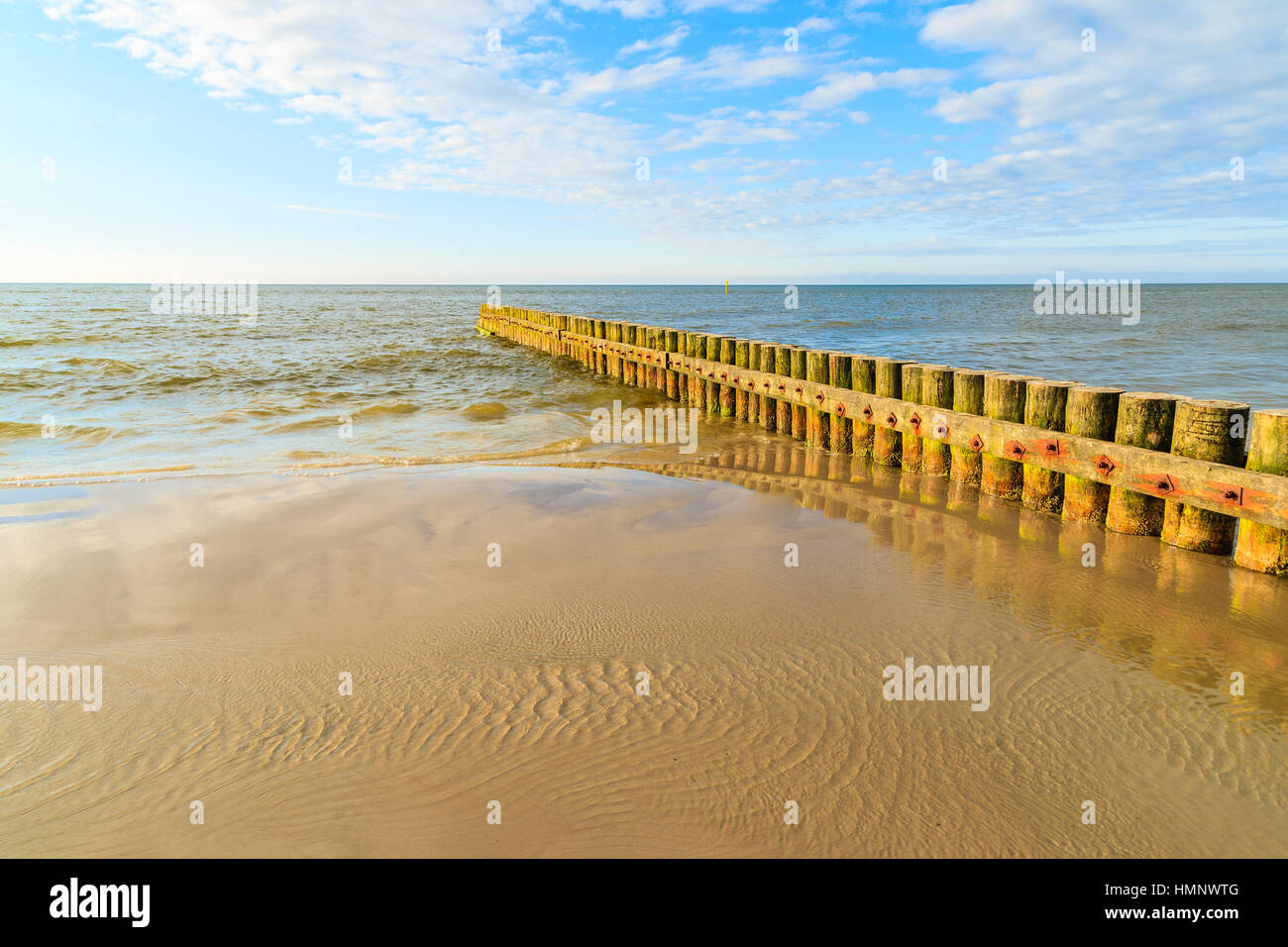Old breakwaters on the beach hi-res stock photography and images - Alamy