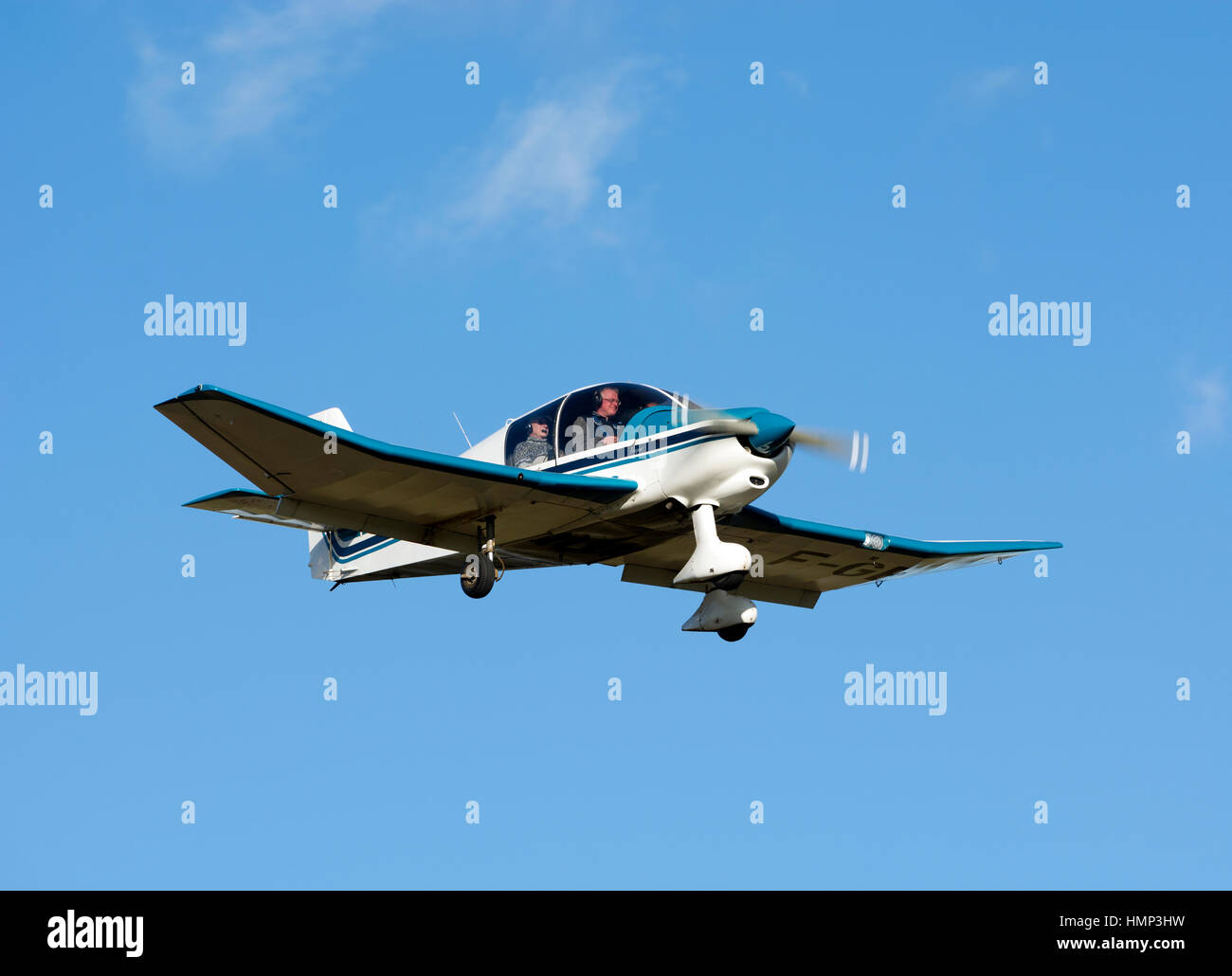 Robin dr400 hi-res stock photography and images - Alamy