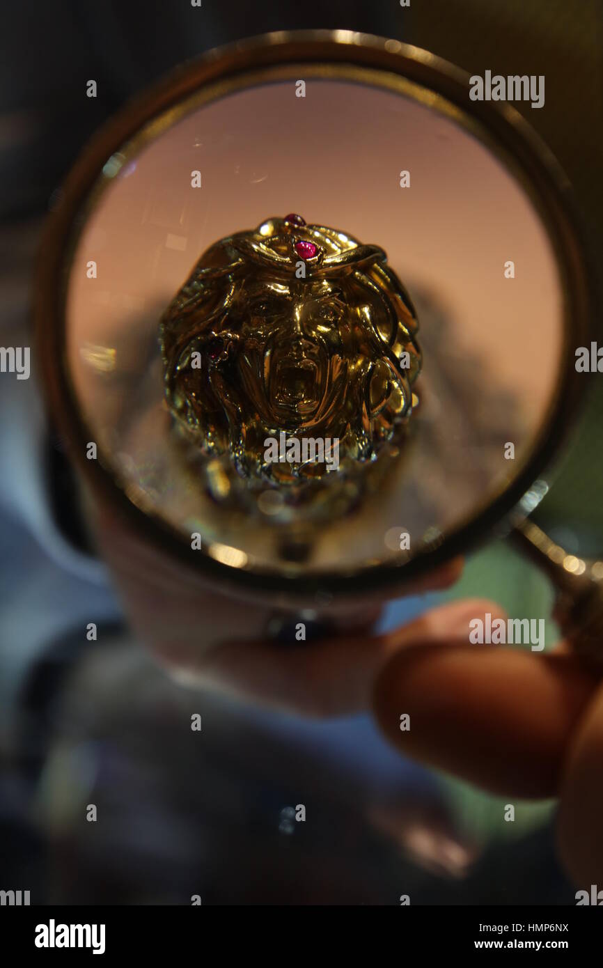 18ct diamond eyed Medusa head scent bottle stopper shown at Mayfair ...