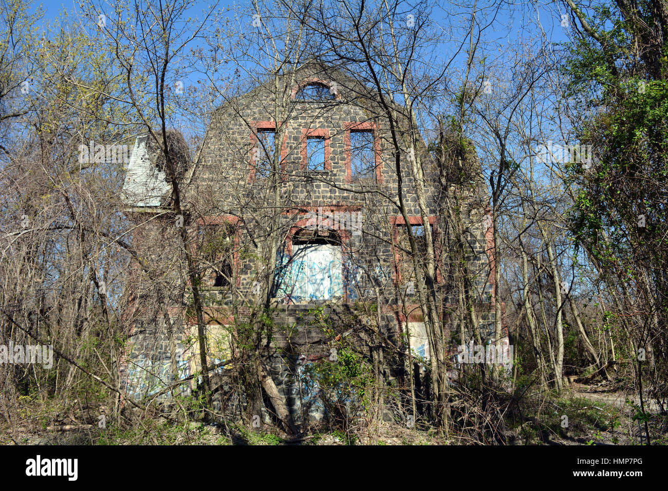 Stone Facade of Abandoned Building Ruins Stock Photo - Alamy