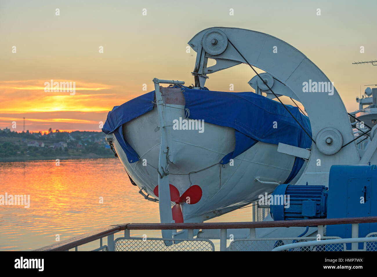Lifeboat deck hi-res stock photography and images - Alamy