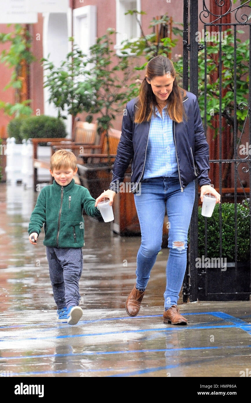 Jennifer Garner out for breakfast with her son Samuel Garner Affleck in ...