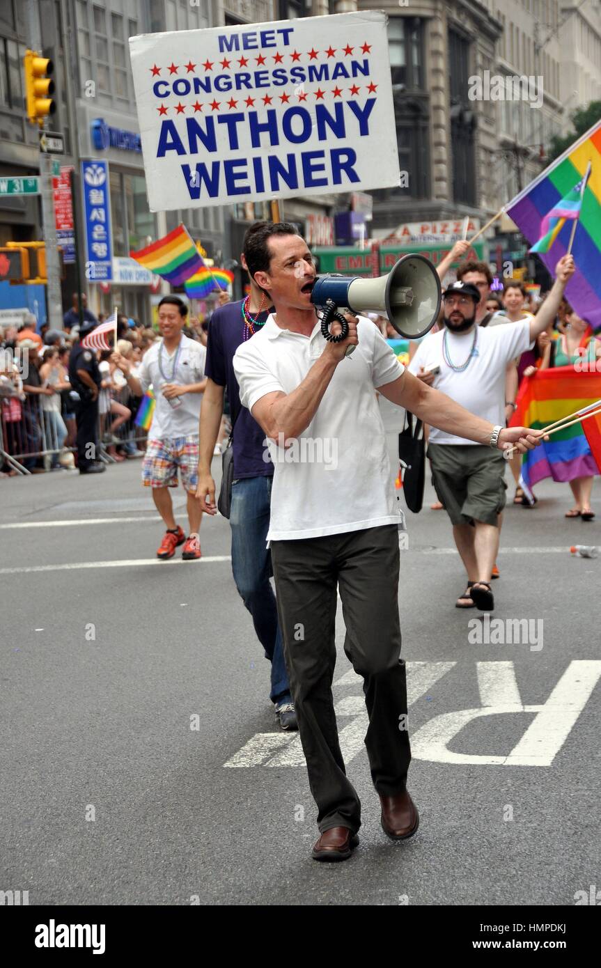 Anthony weiner hi-res stock photography and images - Alamy