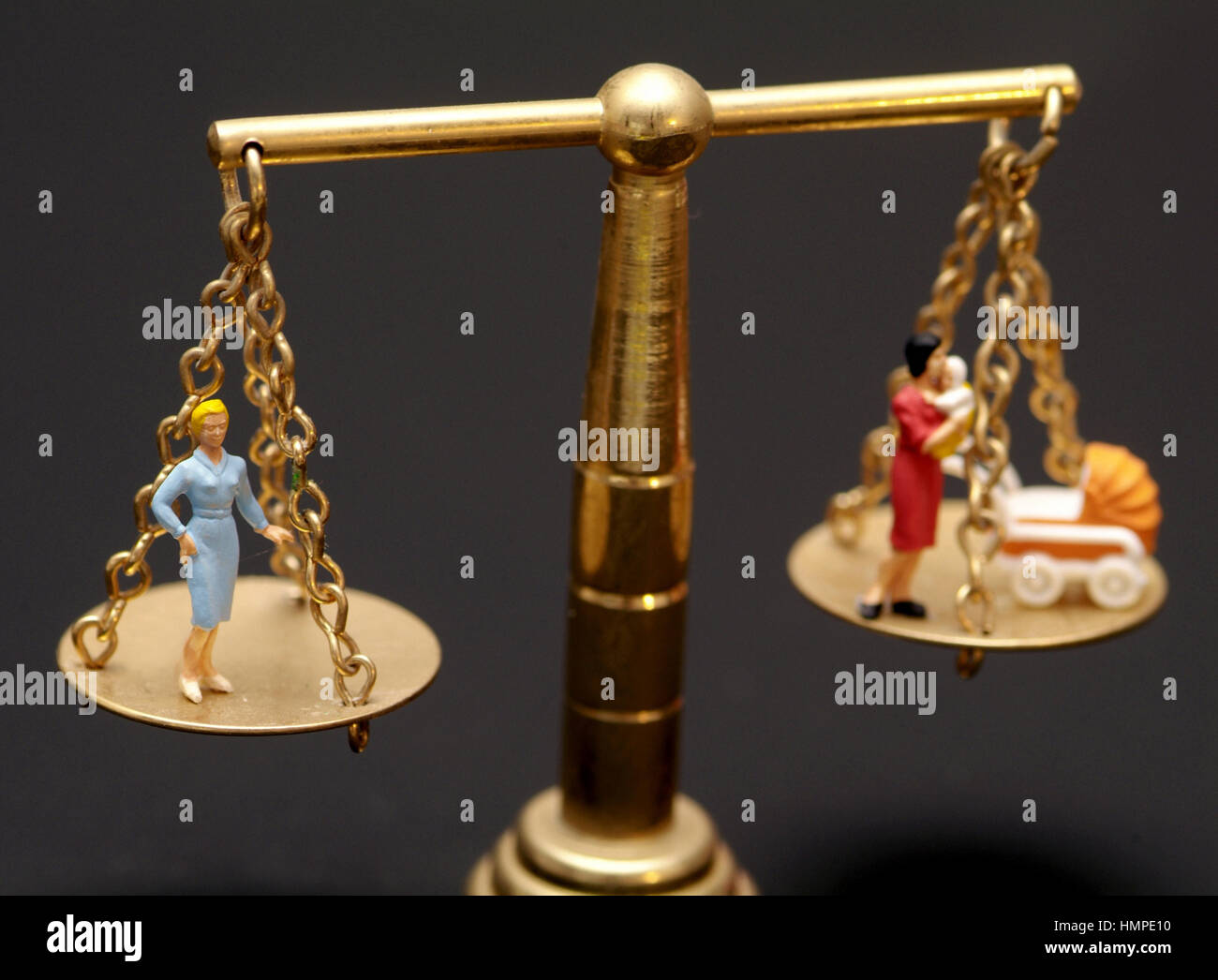People unbalanced scale hi-res stock photography and images - Alamy
