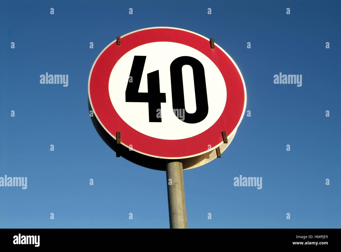 Traffic sign, speed restriction 40km|h Stock Photo - Alamy