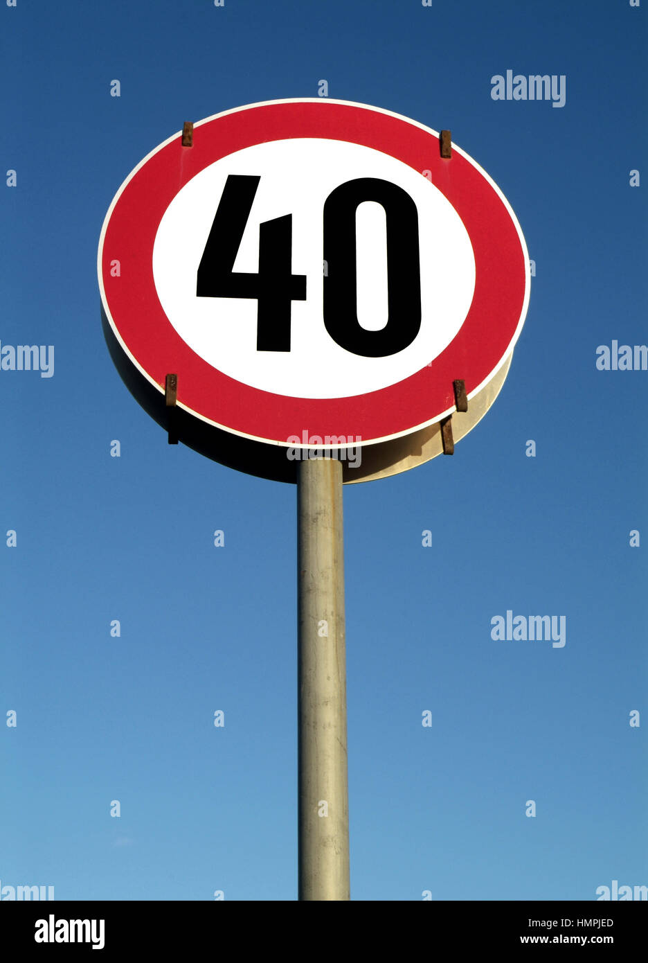 Traffic sign, speed restriction 40km|h Stock Photo - Alamy