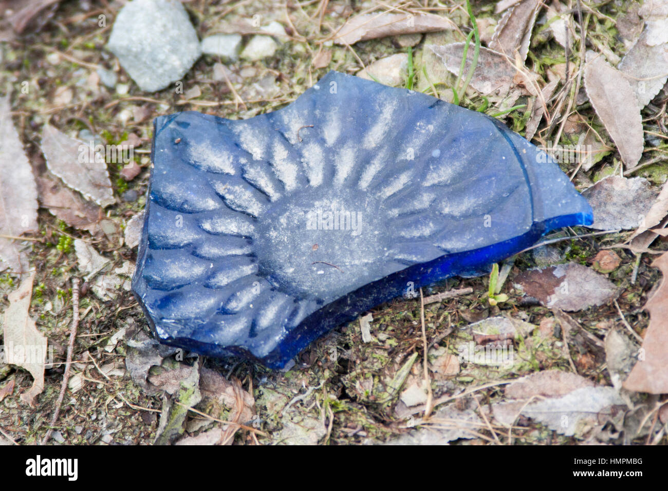 Cobalt blue glass hi-res stock photography and images - Alamy