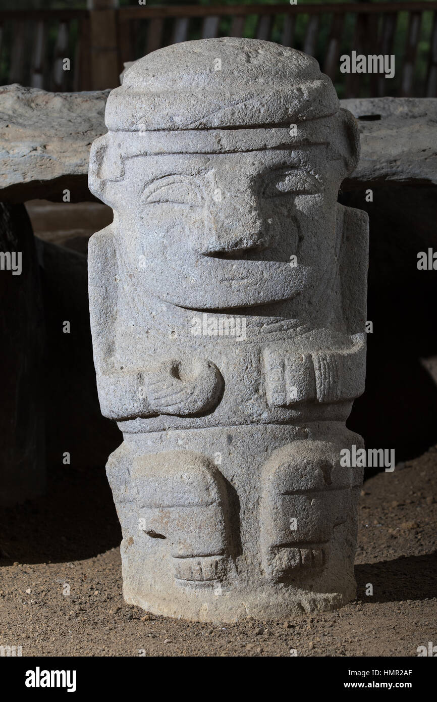 Pre Columbian Statue High Resolution Stock Photography and Images - Alamy