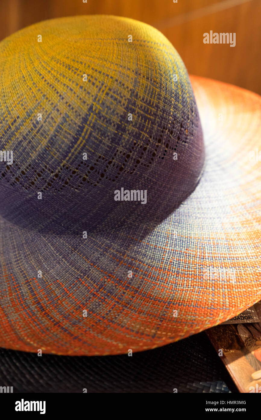 Ecuador women hat hi-res stock photography and images - Alamy