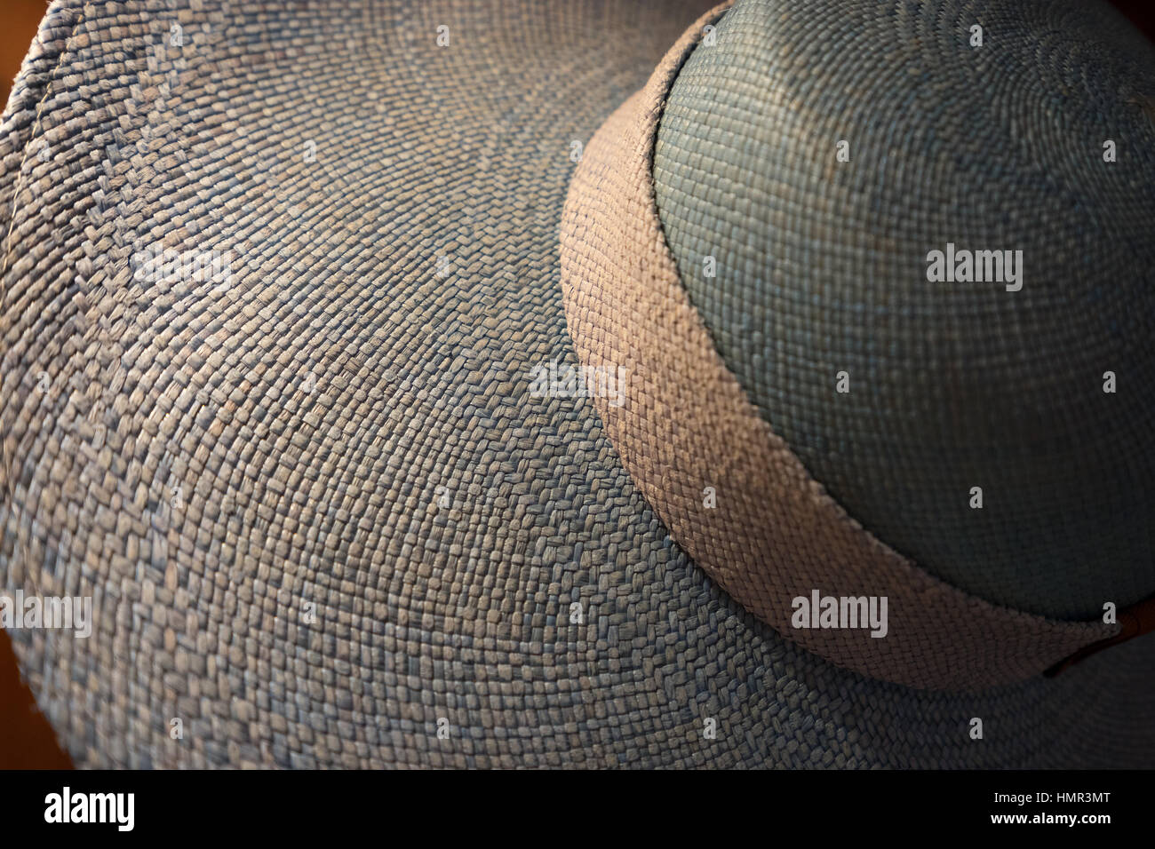 Ecuador women hat hi-res stock photography and images - Alamy