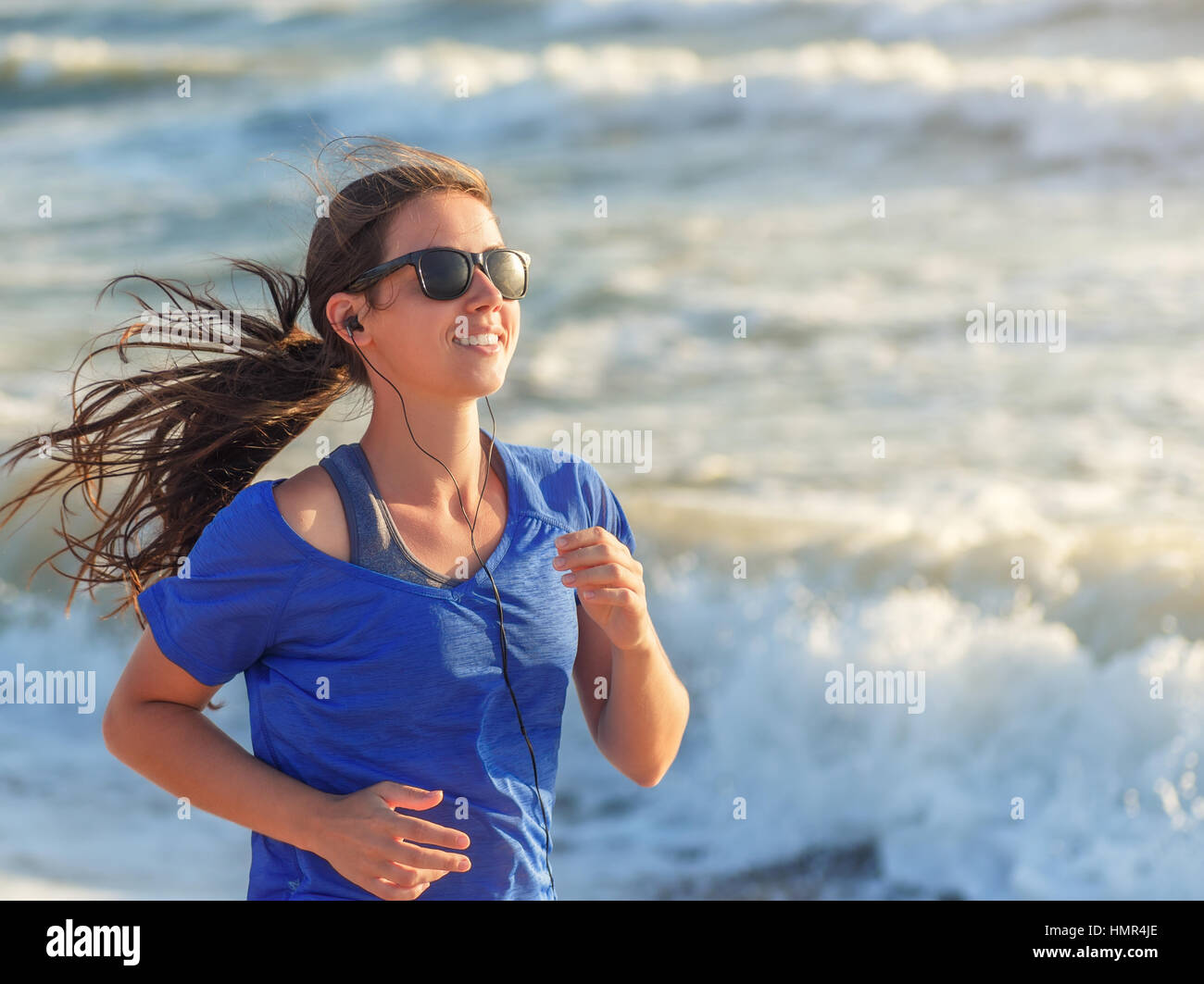 Listen sea hi-res stock photography and images - Alamy