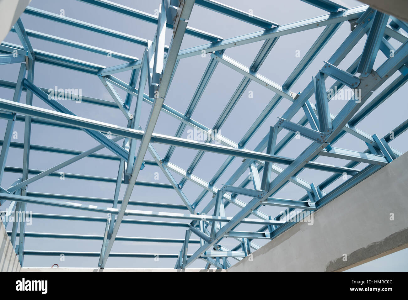 Structure of steel roof frame for building construction Stock Photo - Alamy