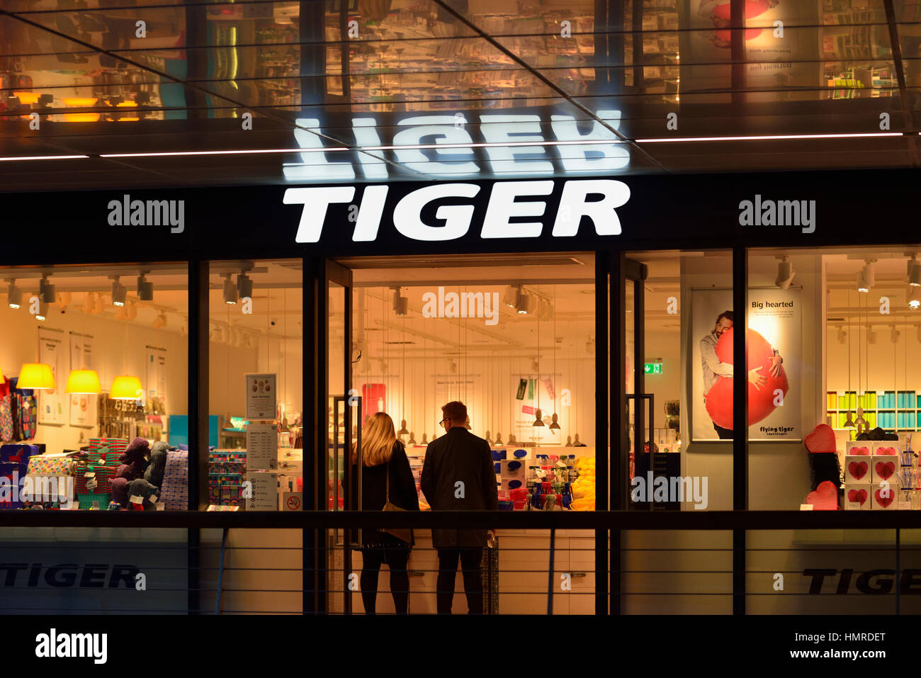 Tiger shop, Crossrail Place, West India Quay, Canary Wharf Estate ...