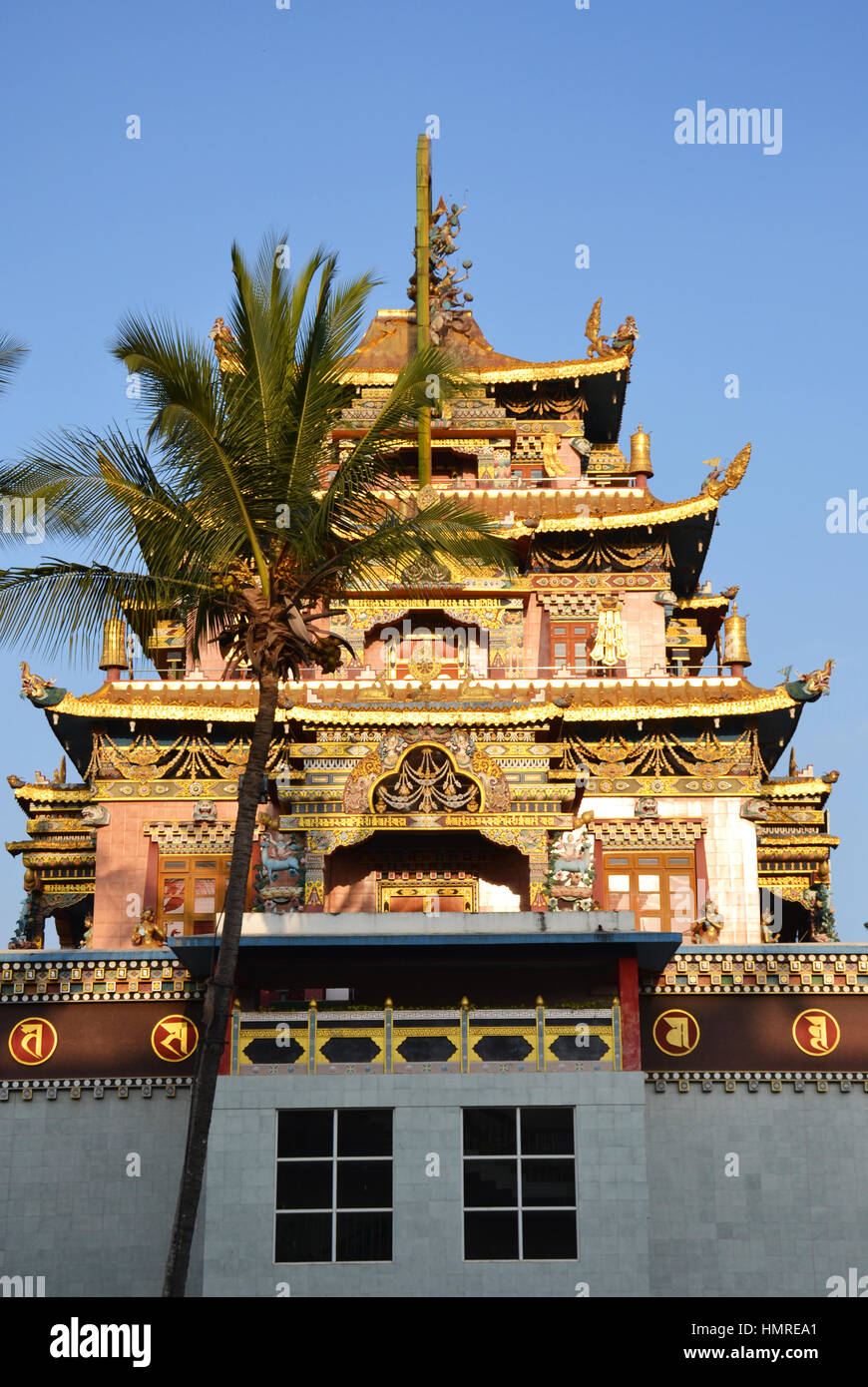 Buddhist monk india meditation hi-res stock photography and images - Alamy