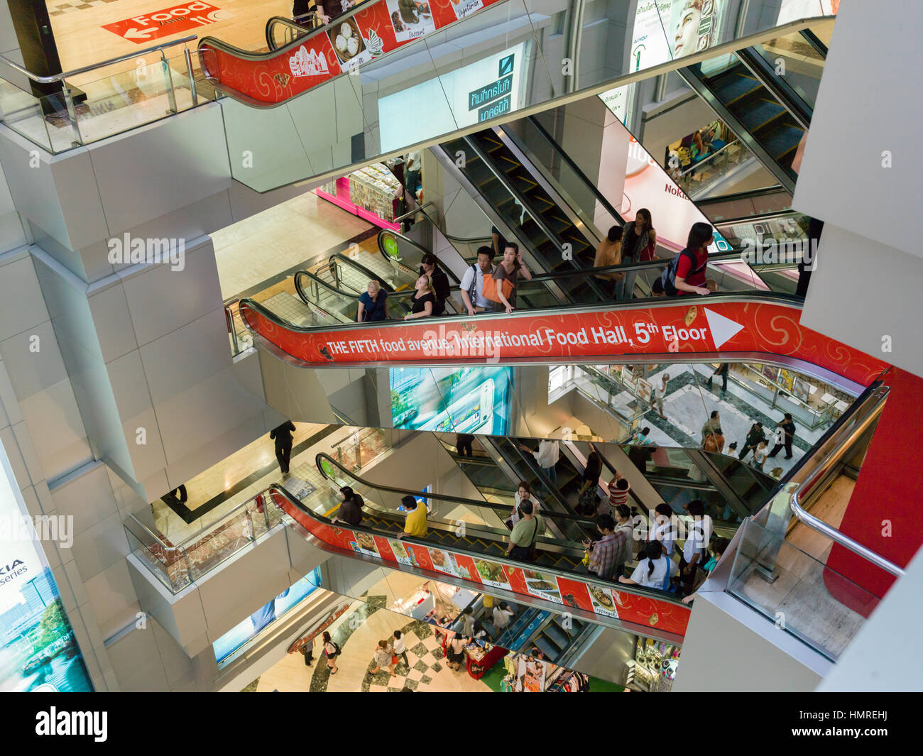 Busy shopping mall in Asia Stock Photo - Alamy