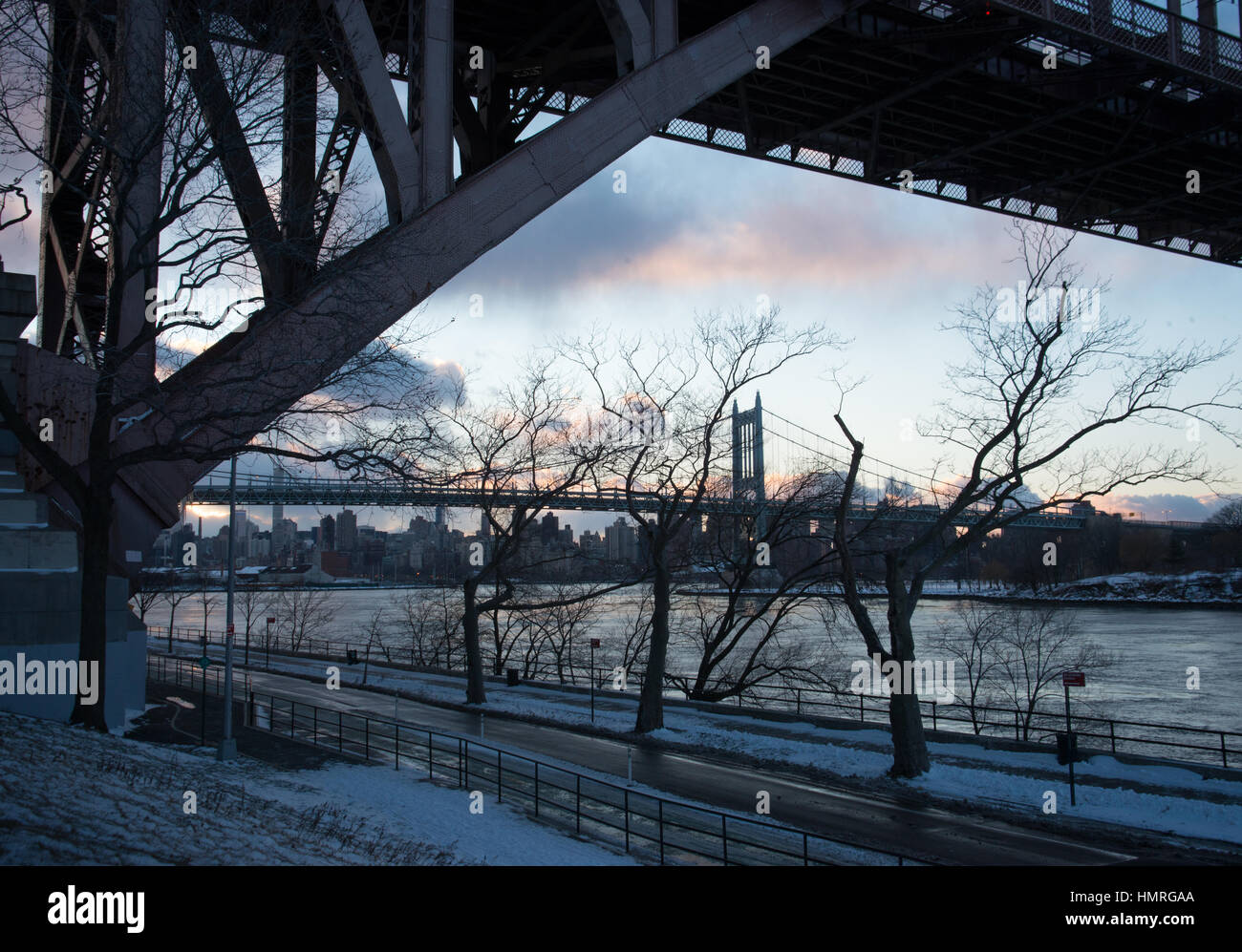 Handing bridge hi-res stock photography and images - Alamy