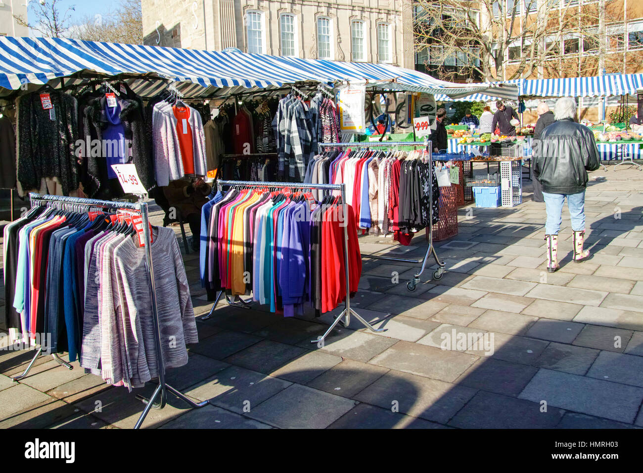 street market warwick uk Stock Photo - Alamy