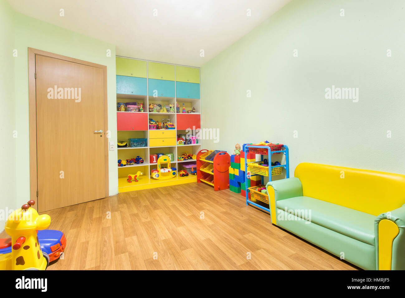 Contemporary classroom colorful wall floor hi-res stock photography and ...