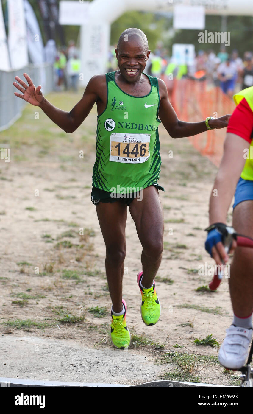 Parow athletics track hi-res stock photography and images - Alamy