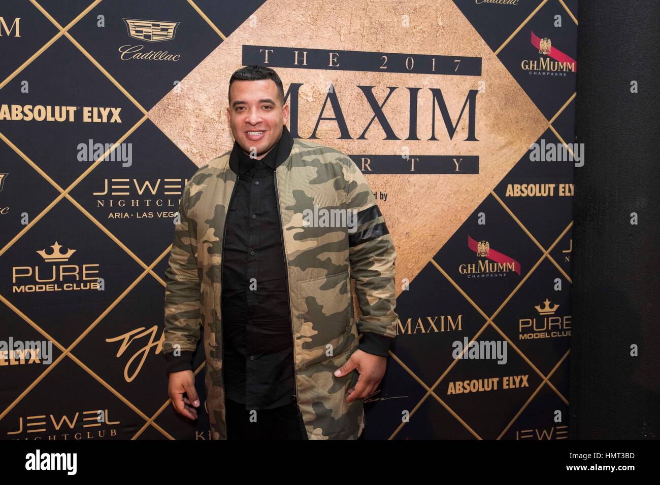 Jason Lee attends the red carpet at the 2017 Maxim Party for Super Bowl ...