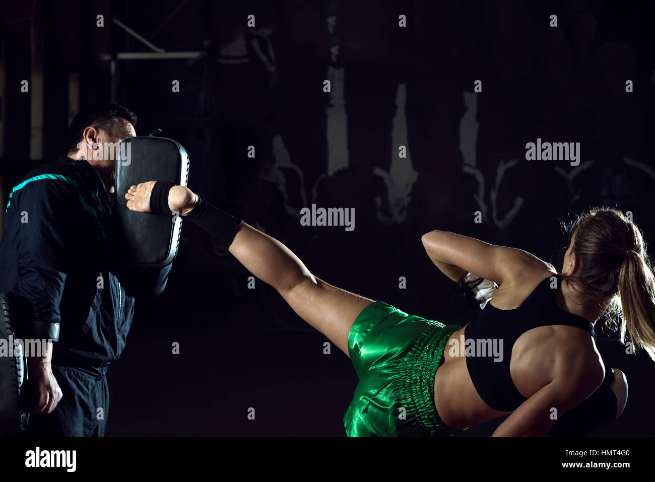 Kickboxing woman hi-res stock photography and images - Alamy