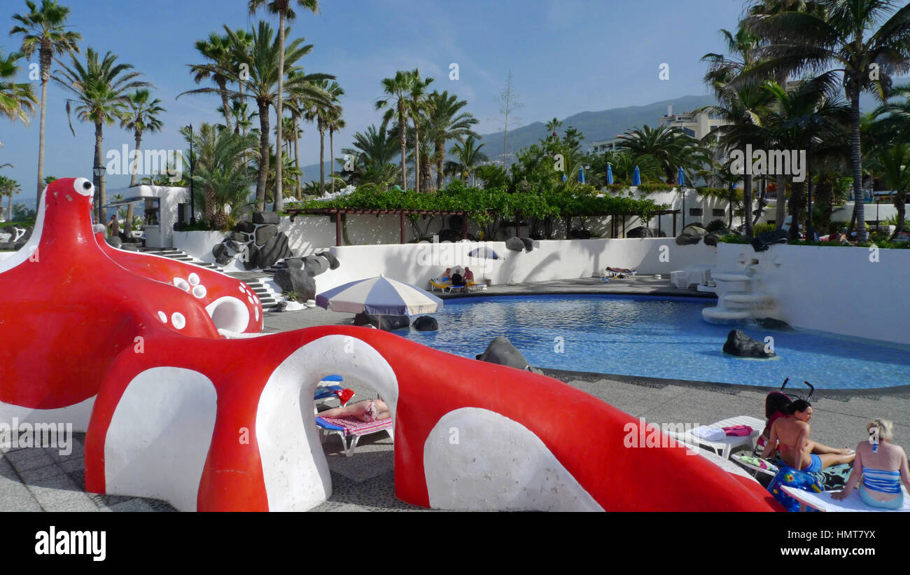 El Lago Martianez seawater pool complex, Puerto de la Cruz, Tenerife ...
