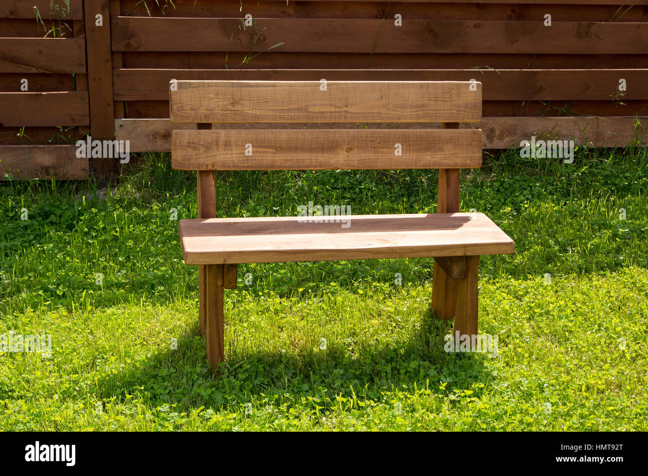 Standing garden seat hi-res stock photography and images - Alamy