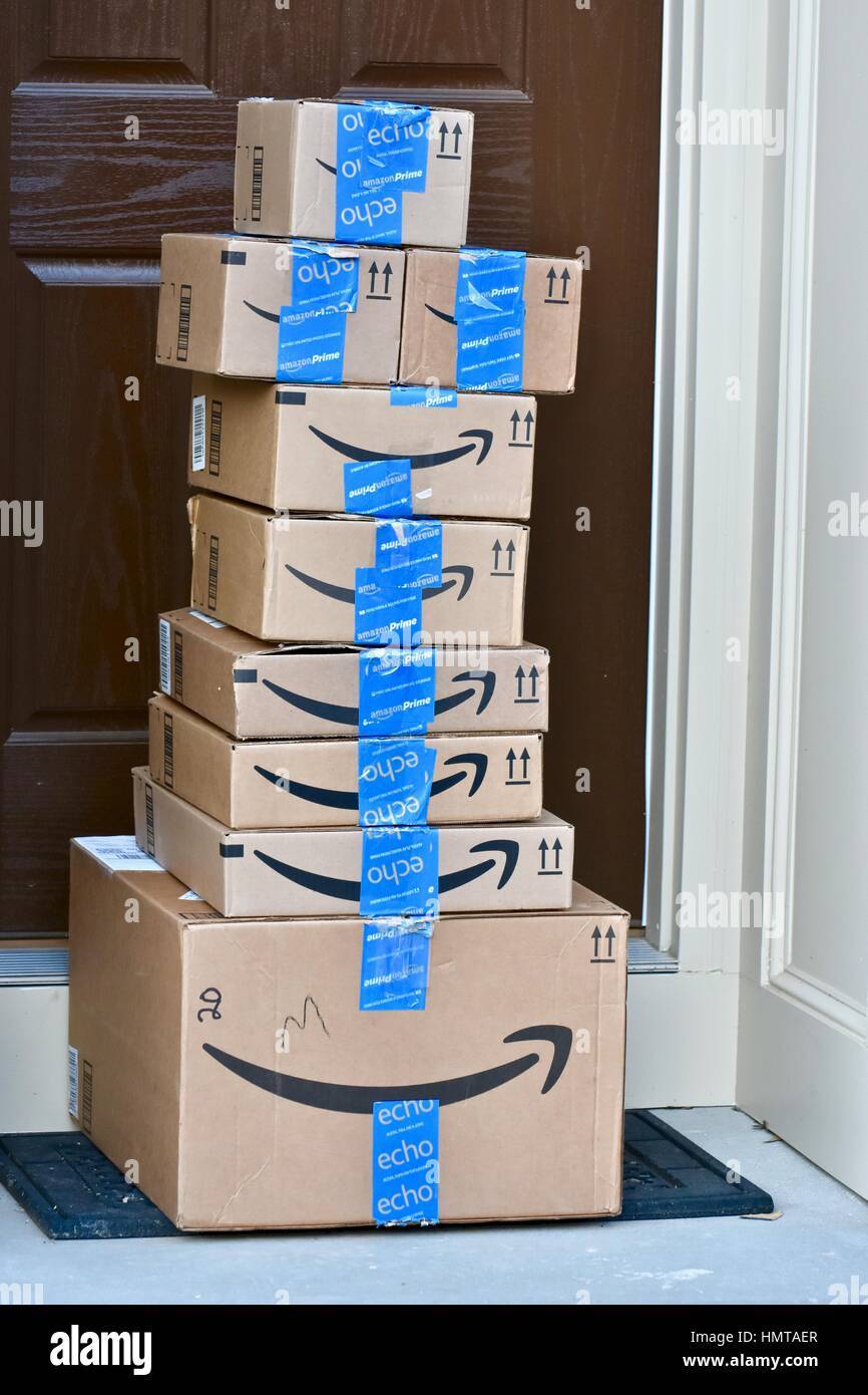 Amazon packages doorstep hi-res stock photography and images - Alamy
