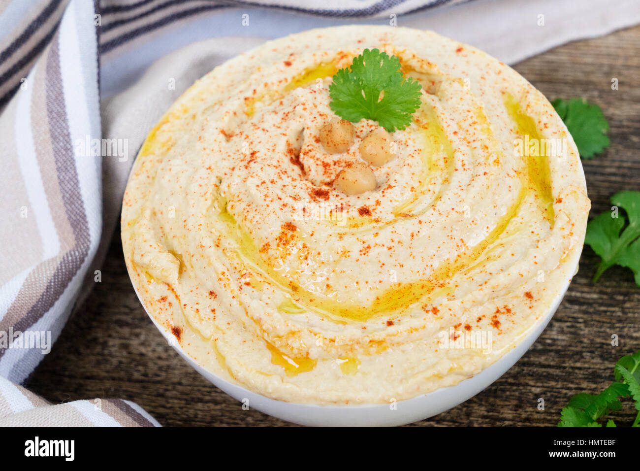 Plate of hummus Stock Photo - Alamy