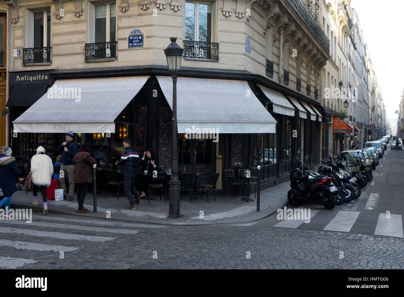 Roadside cafe france hi-res stock photography and images - Alamy
