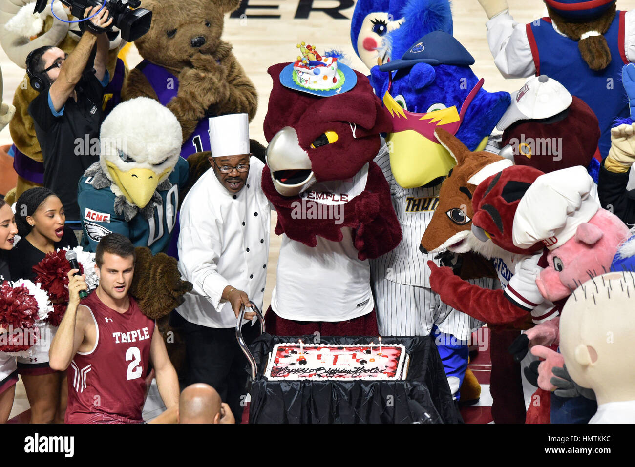 Philadelphia, Pennsylvania, USA. 5th Feb, 2017. Mascots from around the ...
